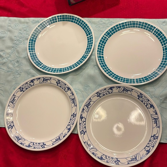 Corelle | Dining | Set Of 4 Corelle Dinner Plates | Poshmark